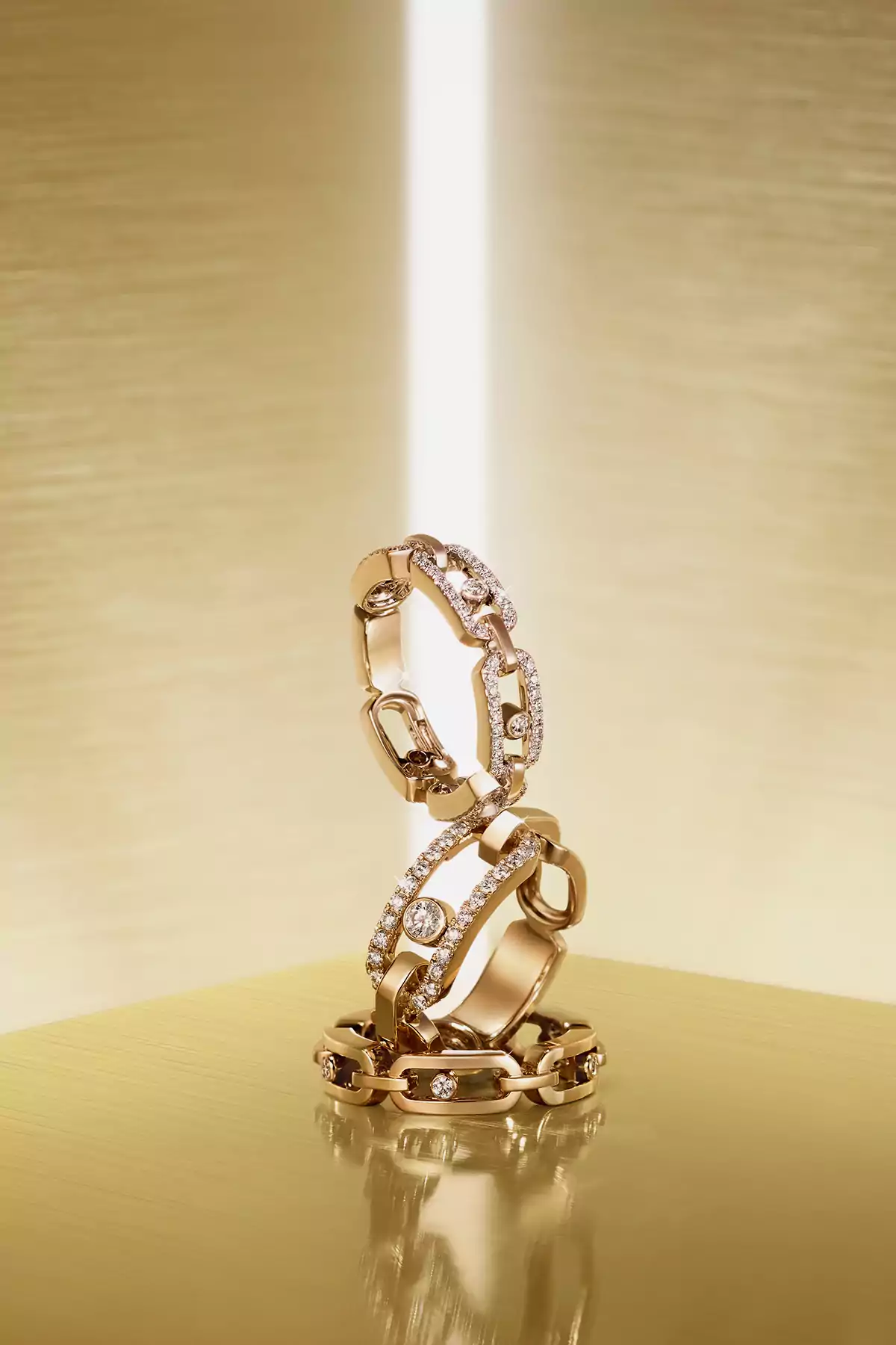 Diamond Rings for Women and Men - Messika Luxury Rings