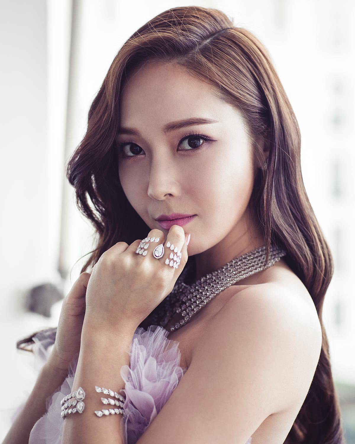 Jessica Jung shone in Messika diamond jewellery