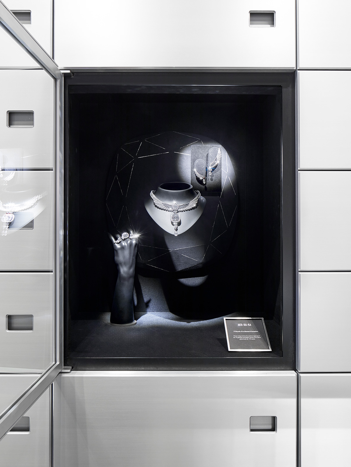 Messika Flagship Store - Rue de la Paix: Messika event