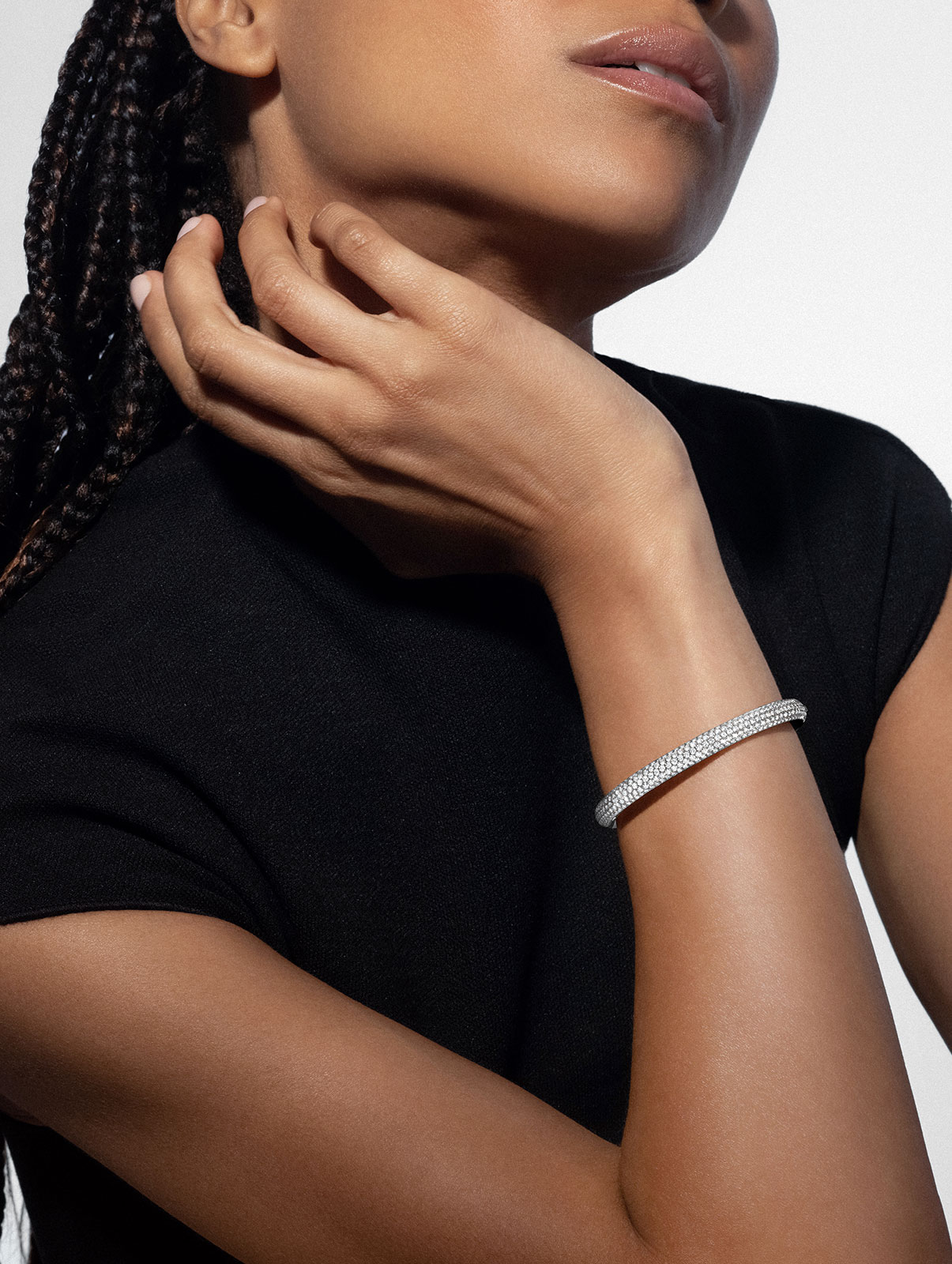 Divine Enigma Jewelry Collection - Messika diamond jewelry